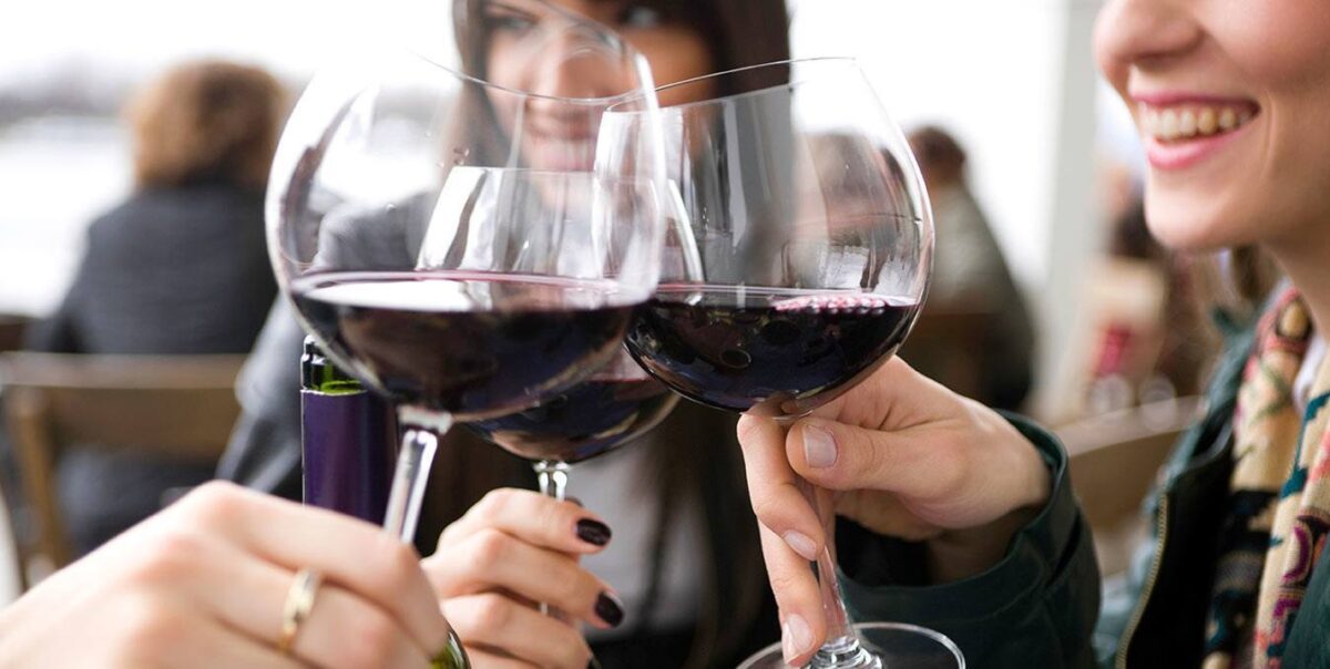 Pure Luxury | Wine Tours | Enjoy Your Tour in Comfort + Style